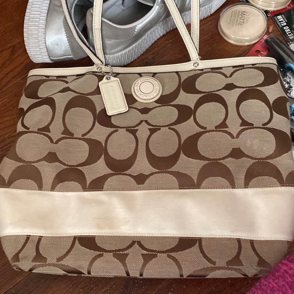 Coach Tote Handbag Signature Purse - Gem